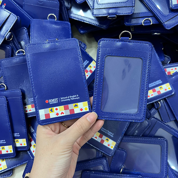 THẺ BẢNG TÊN IN CHUYỂN NHIỆT - THẺ BẢNG TÊN RMIT